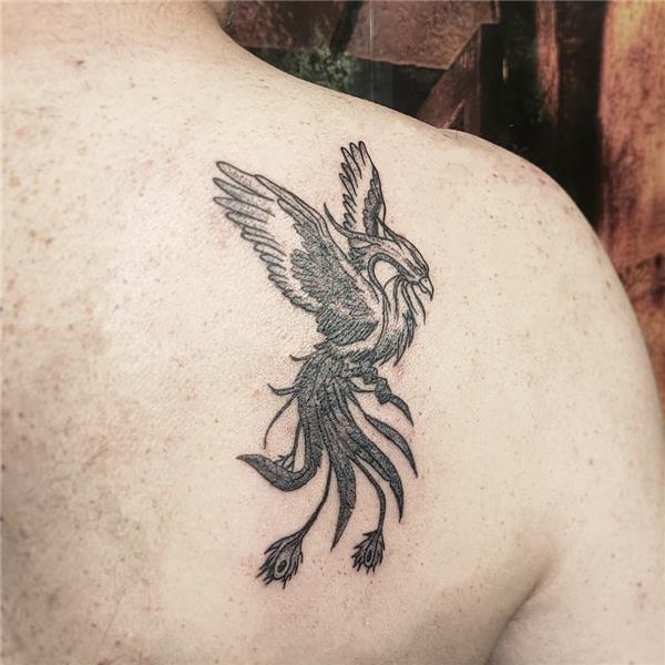 Simurg Zümrüdü Anka Kuşu Sırt Dövmesi / Phoenix Tattoo on Back : Dövme ...