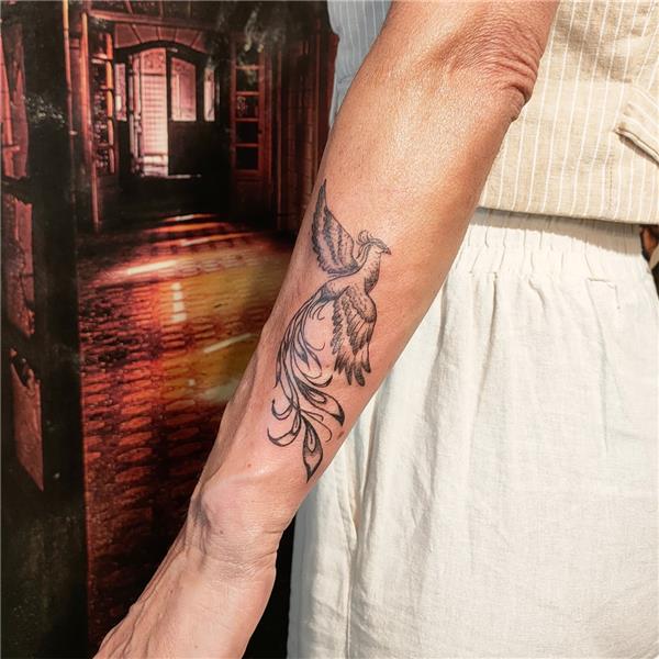 Simurg Zümrüdü Anka Kuşu Kol Dövmesi / Phoenix Arm Tattoo : Dövme ...